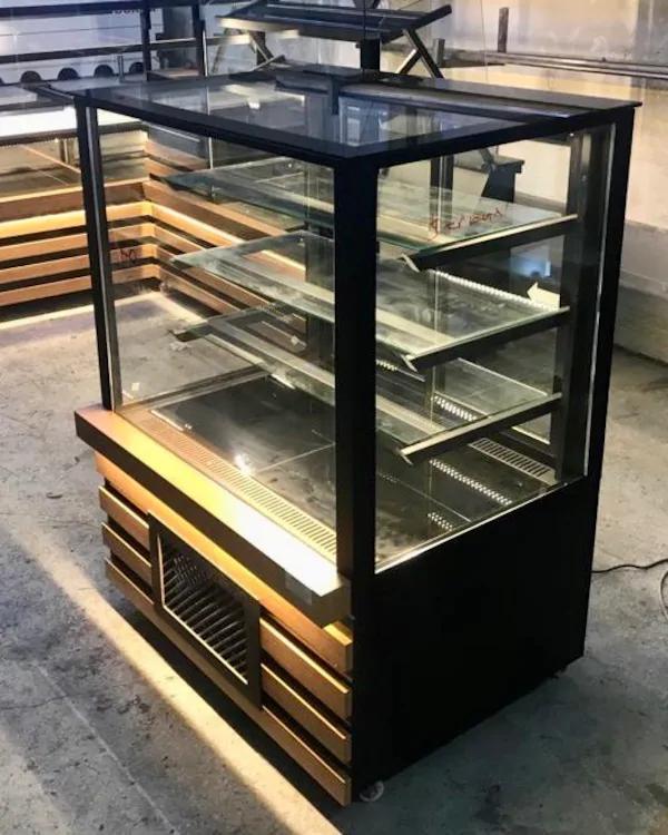 Pasta Tatlı Teşhir Dolabı » Dik Tip Pasta Dolapları - Sanayi tipi